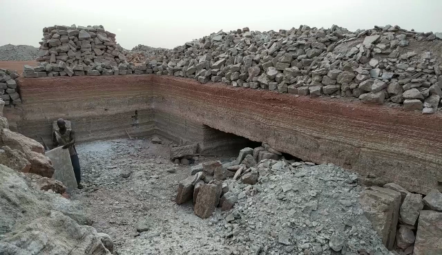 Taoudéni : à 750 km de Tombouctou, Mohamed vit de l’extraction ...